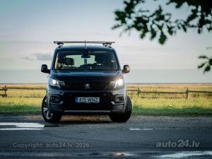 Черный Пежо Rifter 2020 в Таллин, объемом двигателя 1.50 л и пробегом 195 тыс. км за 11990 €, фото  на AUTOMOTO.COM.LV
