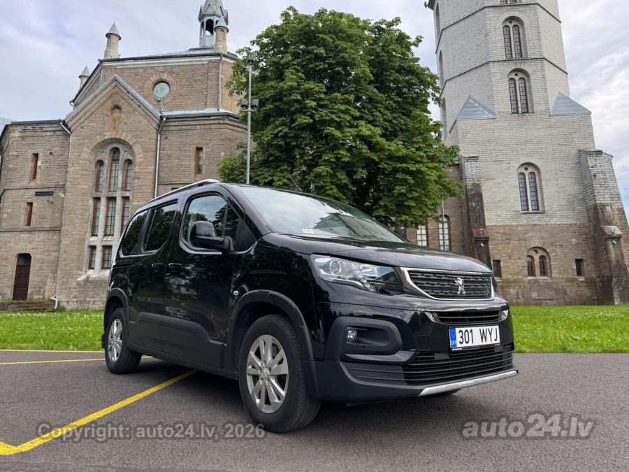 Black Peugeot Rifter 2020 in Narva-Joesuu, with an engine capacity of 1.50 L and mileage of 106 thousand km for 16600 €, photo 3 on AUTOMOTO.COM.LV
