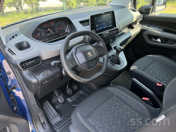 Zils Peugeot Rifter 2019 Jelgava, ar dzinēja tilpumu 1.20 L un nobraukumu 149 tūkst. km par 7990 €, foto 6 vietnē AUTOMOTO.COM.LV