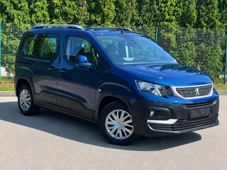 Zils Peugeot Rifter 2019 Jelgava, ar dzinēja tilpumu 1.20 L un nobraukumu 149 tūkst. km par 7990 €, foto 4 vietnē AUTOMOTO.COM.LV