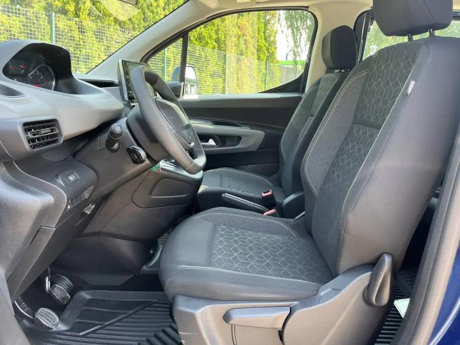 Zils Peugeot Rifter 2019 Jelgava, ar dzinēja tilpumu 1.20 L un nobraukumu 149 tūkst. km par 7990 €, foto 8 vietnē AUTOMOTO.COM.LV