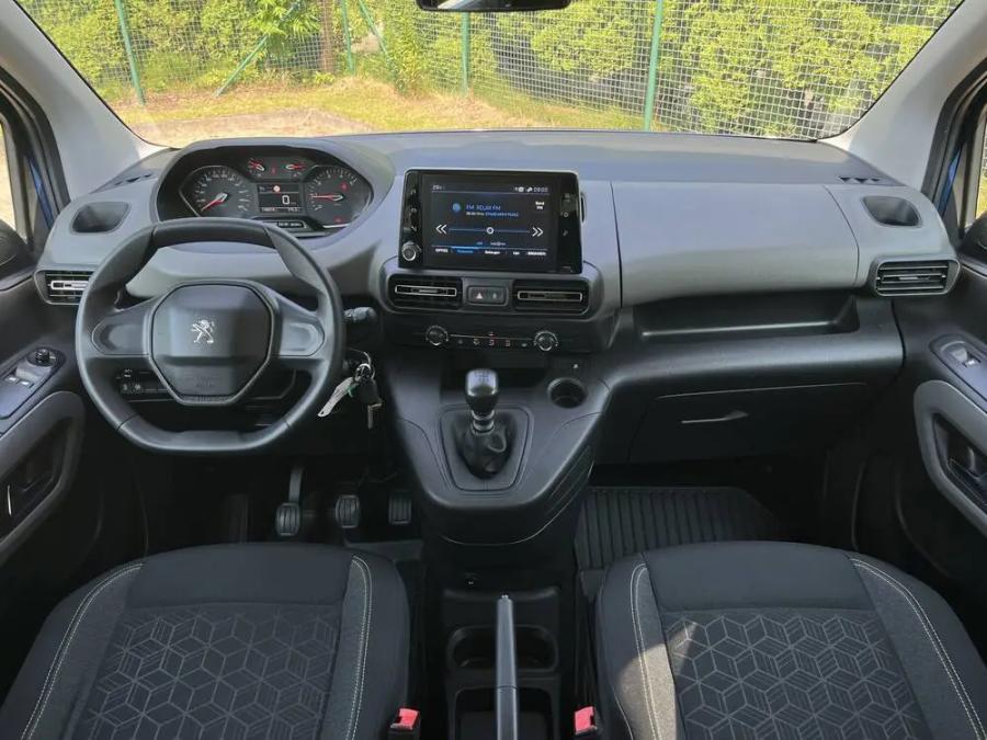 Zils Peugeot Rifter 2019 Jelgava, ar dzinēja tilpumu 1.20 L un nobraukumu 149 tūkst. km par 7990 €, foto 12 vietnē AUTOMOTO.COM.LV