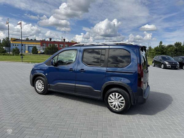 Zils Peugeot Rifter 2019 Telšiai, ar dzinēja tilpumu 1.50 L un nobraukumu 244 tūkst. km par 9300 €, foto 3 vietnē AUTOMOTO.COM.LV