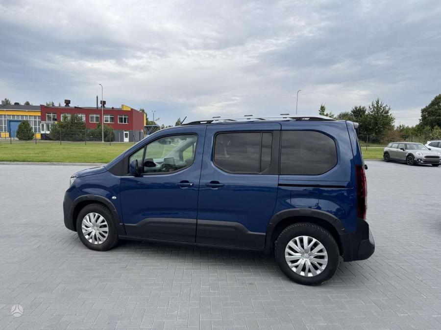 Zils Peugeot Rifter 2019 Telšiai, ar dzinēja tilpumu 1.50 L un nobraukumu 244 tūkst. km par 9300 €, foto 4 vietnē AUTOMOTO.COM.LV