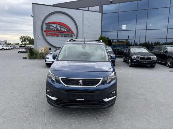 Blue Peugeot Rifter 2019 in Telschi, with an engine capacity of 1.50 L and mileage of 244 thousand km for 9300 €, photo 11 on AUTOMOTO.COM.LV