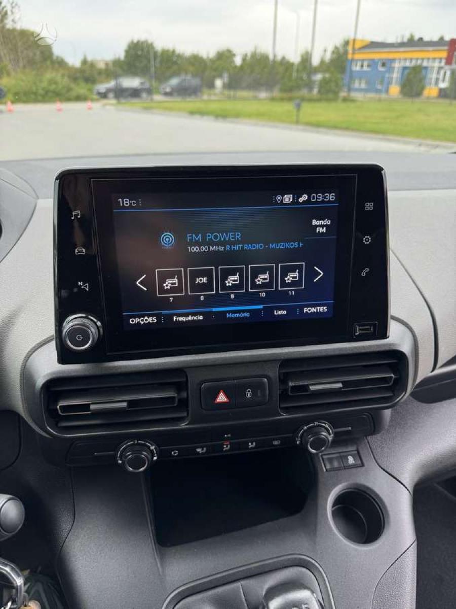 Zils Peugeot Rifter 2019 Telšiai, ar dzinēja tilpumu 1.50 L un nobraukumu 244 tūkst. km par 9300 €, foto 25 vietnē AUTOMOTO.COM.LV