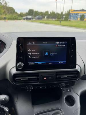 Zils Peugeot Rifter 2019 Telšiai, ar dzinēja tilpumu 1.50 L un nobraukumu 244 tūkst. km par 9300 €, foto 32 vietnē AUTOMOTO.COM.LV