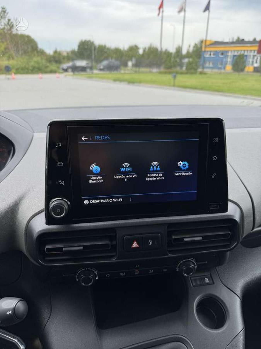 Zils Peugeot Rifter 2019 Telšiai, ar dzinēja tilpumu 1.50 L un nobraukumu 244 tūkst. km par 9300 €, foto 34 vietnē AUTOMOTO.COM.LV