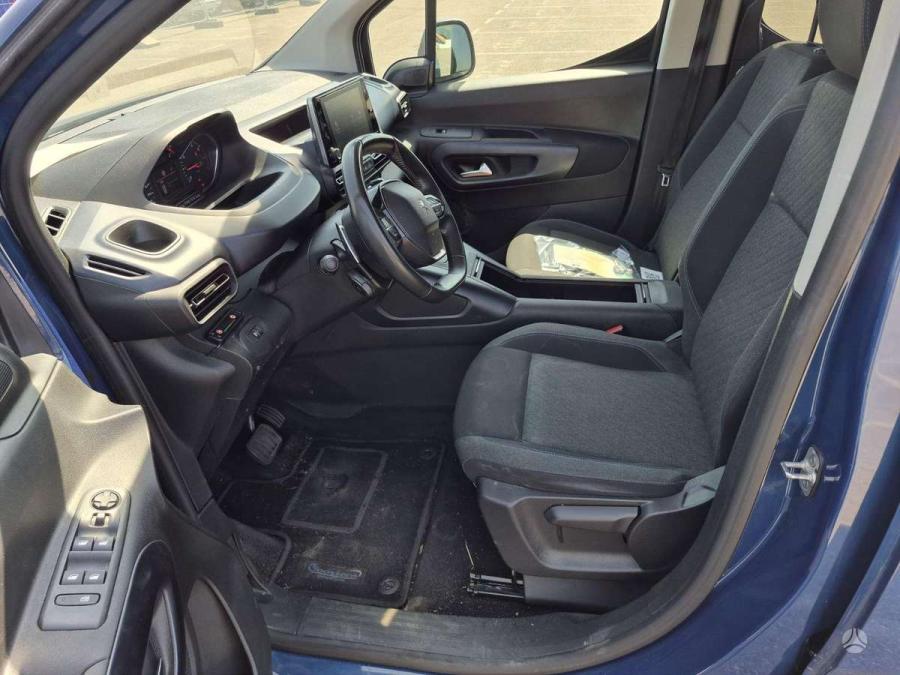 Zils Peugeot Rifter 2022 Viļņa, ar dzinēja tilpumu 1.20 L un nobraukumu 194 tūkst. km par 11800 €, foto 18 vietnē AUTOMOTO.COM.LV