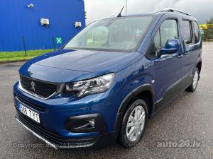 Zils Peugeot Rifter 2018 Paide, ar dzinēja tilpumu 1.50 L un nobraukumu 98 tūkst. km par 14490 €, foto  vietnē AUTOMOTO.COM.LV