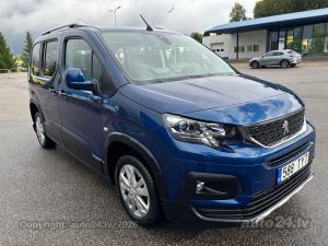 Zils Peugeot Rifter 2018 Paide, ar dzinēja tilpumu 1.50 L un nobraukumu 98 tūkst. km par 14490 €, foto 7 vietnē AUTOMOTO.COM.LV