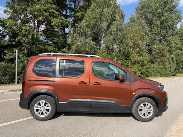Brūns Peugeot Rifter 2018 Plungė, ar dzinēja tilpumu 1.50 L un nobraukumu 264 tūkst. km par 8600 €, foto 4 vietnē AUTOMOTO.COM.LV