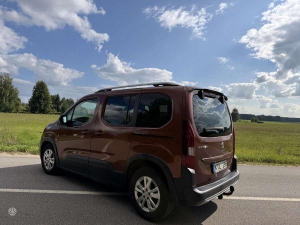 Brūns Peugeot Rifter 2018 Plungė, ar dzinēja tilpumu 1.50 L un nobraukumu 264 tūkst. km par 8600 €, foto 7 vietnē AUTOMOTO.COM.LV