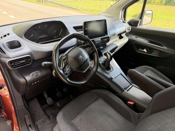 Brūns Peugeot Rifter 2018 Plungė, ar dzinēja tilpumu 1.50 L un nobraukumu 264 tūkst. km par 8600 €, foto 9 vietnē AUTOMOTO.COM.LV