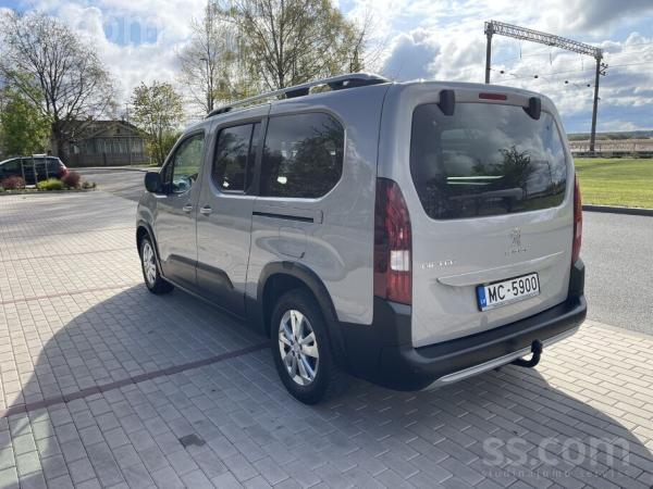 Brūns Peugeot Rifter 2019 Rīga, ar dzinēja tilpumu 1.50 L un nobraukumu 238 tūkst. km par 34900 €, foto 4 vietnē AUTOMOTO.COM.LV