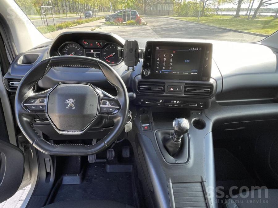 Brūns Peugeot Rifter 2019 Rīga, ar dzinēja tilpumu 1.50 L un nobraukumu 238 tūkst. km par 34900 €, foto 11 vietnē AUTOMOTO.COM.LV