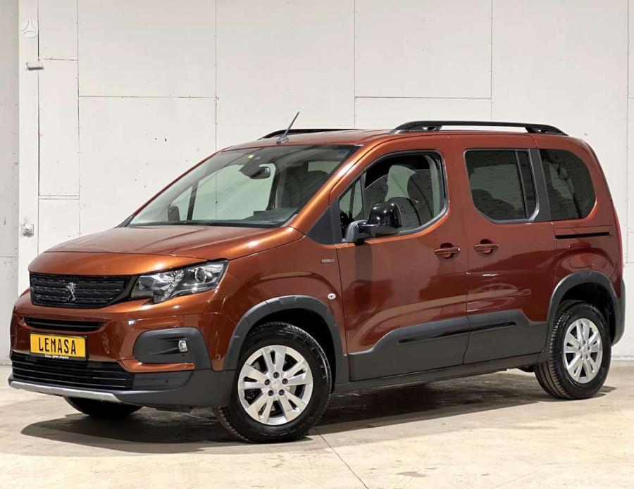 Brūns Peugeot Rifter 2019 Klaipėda, ar dzinēja tilpumu 1.50 L un nobraukumu 196 tūkst. km par 12900 €, foto 1 vietnē AUTOMOTO.COM.LV