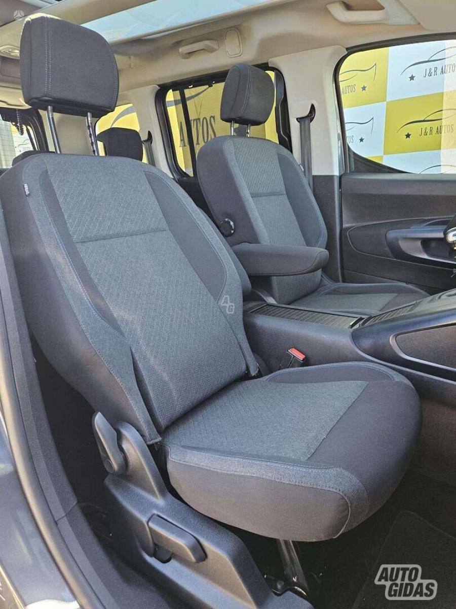 Brown Peugeot Rifter 2019 in Siauliai, with an engine capacity of 1.20 L and mileage of 162 thousand km for 9950 €, photo 17 on AUTOMOTO.COM.LV