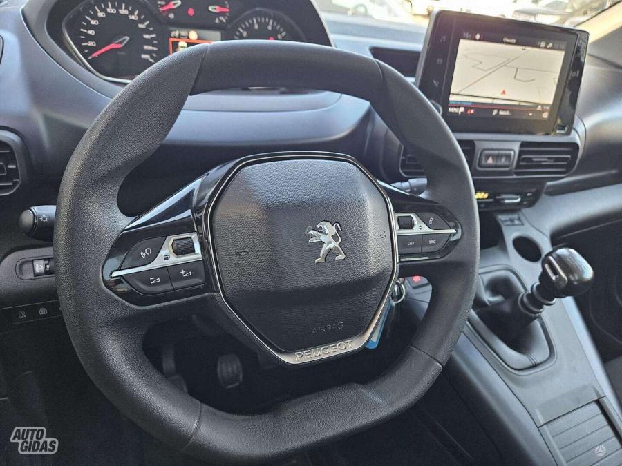 Brown Peugeot Rifter 2019 in Siauliai, with an engine capacity of 1.20 L and mileage of 162 thousand km for 9950 €, photo 22 on AUTOMOTO.COM.LV