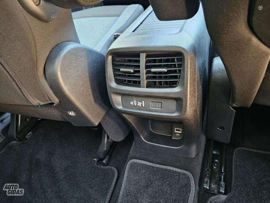 Brown Peugeot Rifter 2019 in Siauliai, with an engine capacity of 1.20 L and mileage of 162 thousand km for 9950 €, photo 23 on AUTOMOTO.COM.LV