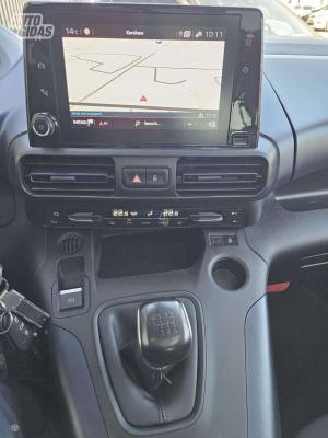 Brown Peugeot Rifter 2019 in Siauliai, with an engine capacity of 1.20 L and mileage of 162 thousand km for 9950 €, photo 28 on AUTOMOTO.COM.LV