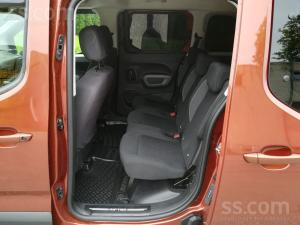 Brūns Peugeot Rifter 2019 Rīga, ar dzinēja tilpumu 1.50 L un nobraukumu 150 tūkst. km par 12000 €, foto 13 vietnē AUTOMOTO.COM.LV