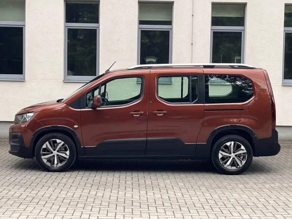 Brūns Peugeot Rifter 2019 Jelgava, ar dzinēja tilpumu 1.20 L un nobraukumu 146 tūkst. km par 10990 €, foto 9 vietnē AUTOMOTO.COM.LV