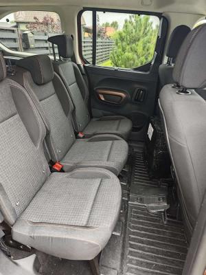 Brown Peugeot Rifter 2019 in Skuodas, with an engine capacity of 1.20 L and mileage of 176 thousand km for 12400 €, photo 10 on AUTOMOTO.COM.LV