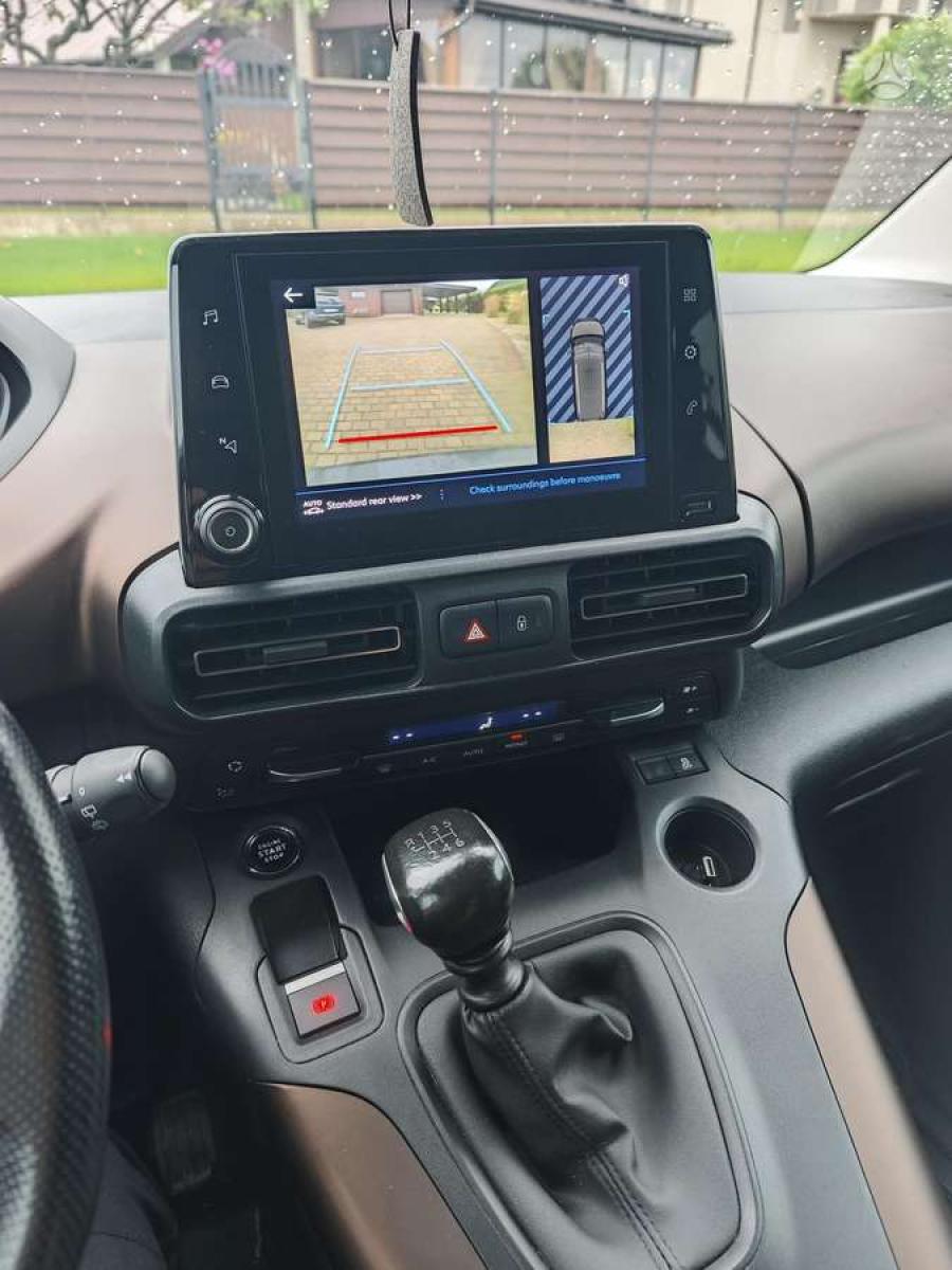 Brown Peugeot Rifter 2019 in Skuodas, with an engine capacity of 1.20 L and mileage of 176 thousand km for 12400 €, photo 17 on AUTOMOTO.COM.LV