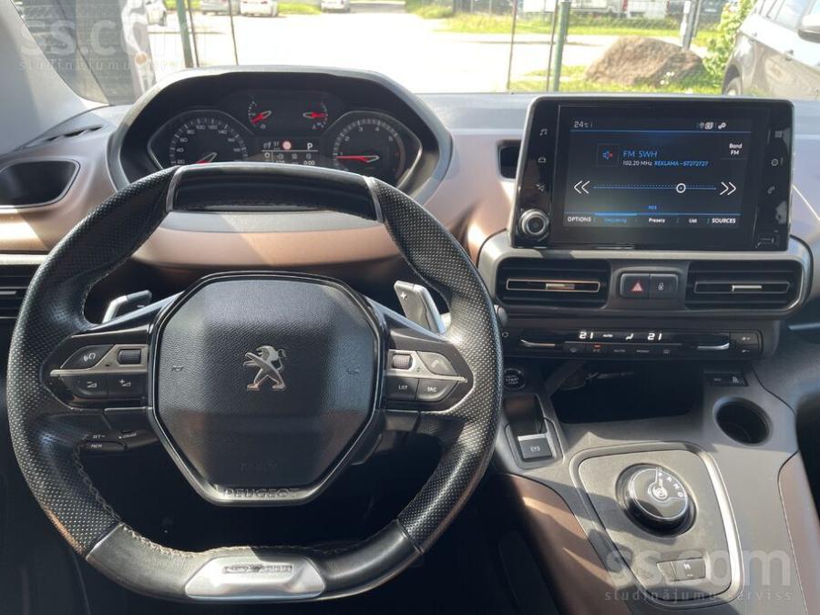 Brown Peugeot Rifter 2020 in Talsi, with an engine capacity of 1.20 L and mileage of 227 thousand km for 10900 €, photo 19 on AUTOMOTO.COM.LV