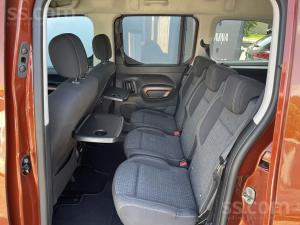 Brown Peugeot Rifter 2020 in Talsi, with an engine capacity of 1.20 L and mileage of 227 thousand km for 10900 €, photo 27 on AUTOMOTO.COM.LV
