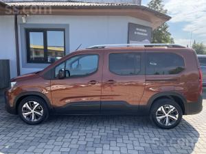 Brown Peugeot Rifter 2020 in Talsi, with an engine capacity of 1.20 L and mileage of 227 thousand km for 10900 €, photo 33 on AUTOMOTO.COM.LV