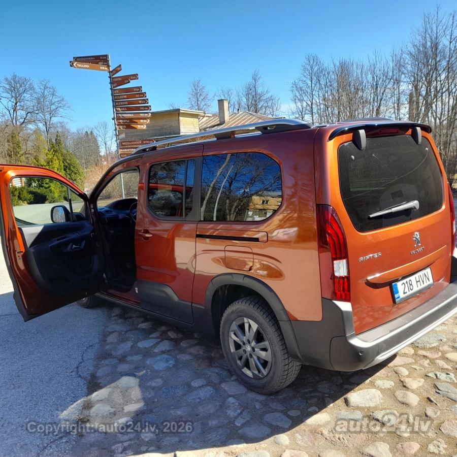 Brown Peugeot Rifter 2021 in Tallinn, with an engine capacity of 1.50 L and mileage of 204 thousand km for 16500 €, photo 5 on AUTOMOTO.COM.LV