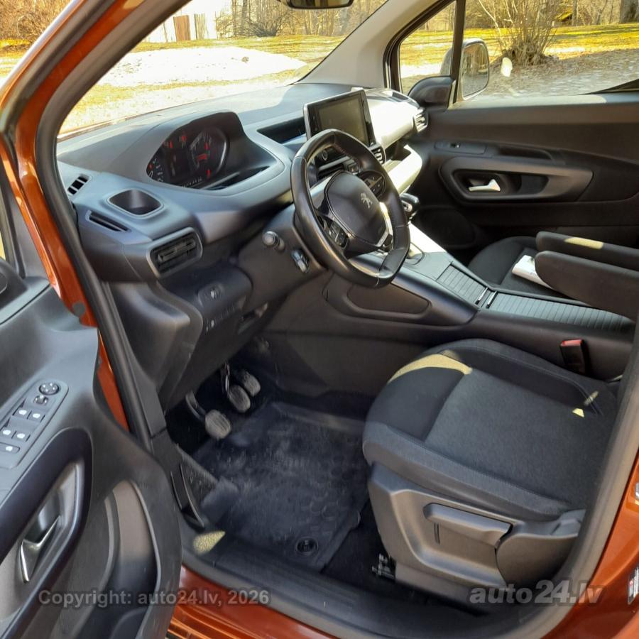 Brown Peugeot Rifter 2021 in Tallinn, with an engine capacity of 1.50 L and mileage of 204 thousand km for 16500 €, photo 7 on AUTOMOTO.COM.LV