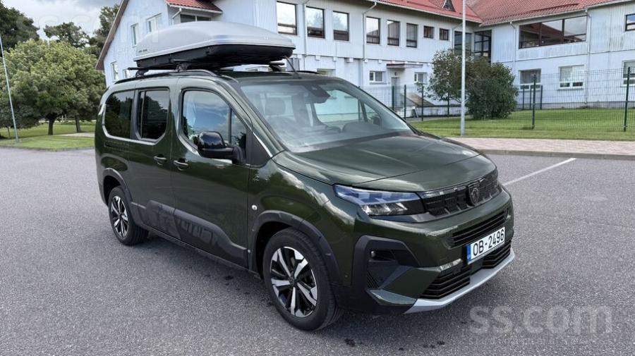 Зеленый Пежо Rifter 2025 в Огре, объемом двигателя 1.50 л и пробегом 46 тыс. км за 29500 €, фото 3 на AUTOMOTO.COM.LV