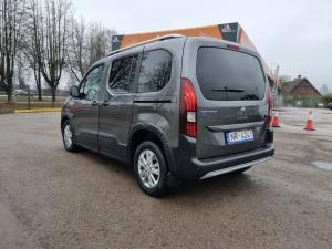 Grey Peugeot Rifter 2020 in Riga, with an engine capacity of 1.50 L and mileage of 45 thousand km for 18770 €, photo 11 on AUTOMOTO.COM.LV