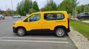 Pelēks Peugeot Rifter 2021 Rīga, ar dzinēja tilpumu 1.50 L un nobraukumu 98 tūkst. km par 9500 €, foto 3 vietnē AUTOMOTO.COM.LV