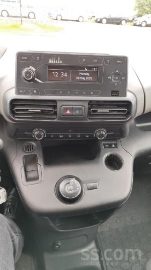 Pelēks Peugeot Rifter 2021 Rīga, ar dzinēja tilpumu 1.50 L un nobraukumu 98 tūkst. km par 9500 €, foto 12 vietnē AUTOMOTO.COM.LV