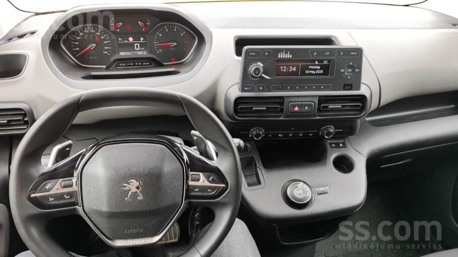 Pelēks Peugeot Rifter 2021 Rīga, ar dzinēja tilpumu 1.50 L un nobraukumu 98 tūkst. km par 9500 €, foto 14 vietnē AUTOMOTO.COM.LV