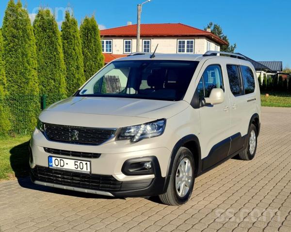 Pelēks Peugeot Rifter 2019 Rīga, ar dzinēja tilpumu 1.50 L un nobraukumu 0 tūkst. km par 29900 €, foto 1 vietnē AUTOMOTO.COM.LV