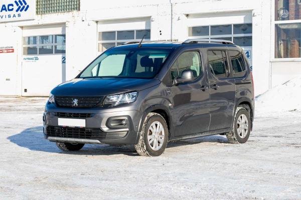 Grey Peugeot Rifter 2019 in Panevezys, with an engine capacity of 1.50 L and mileage of 84 thousand km for 12300 €, photo 1 on AUTOMOTO.COM.LV