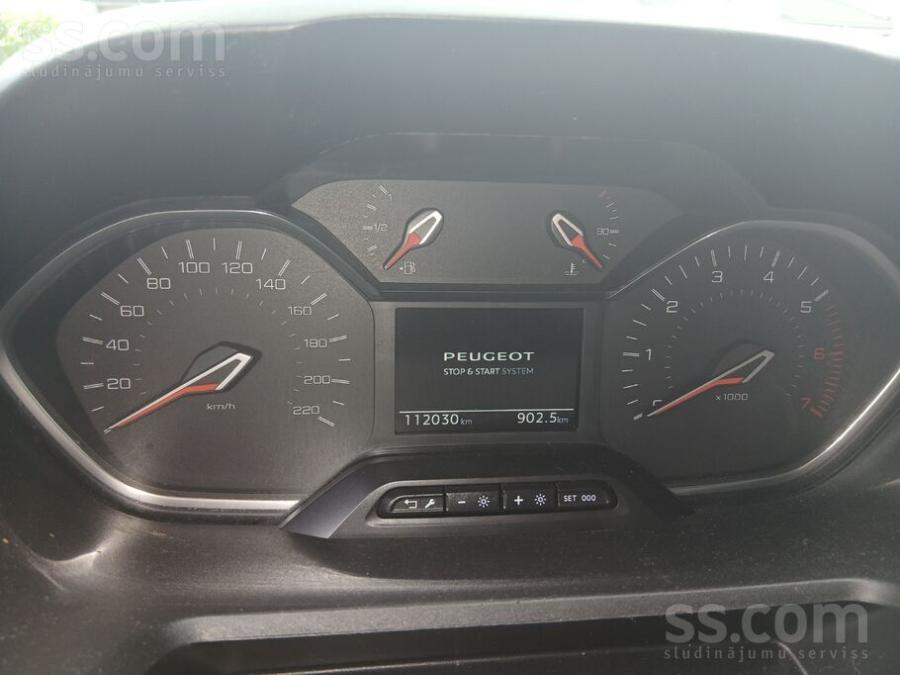 Grey Peugeot Rifter 2019 in Riga, with an engine capacity of 1.50 L and mileage of 112 thousand km for 7200 €, photo 18 on AUTOMOTO.COM.LV
