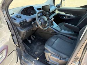 Grey Peugeot Rifter 2019 in Raseiniai, with an engine capacity of 1.50 L and mileage of 149 thousand km for 8300 €, photo 6 on AUTOMOTO.COM.LV