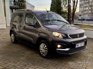 Grey Peugeot Rifter 2019 in Daugavpils, with an engine capacity of 1.20 L and mileage of 0 thousand km for 10990 €, photo 3 on AUTOMOTO.COM.LV