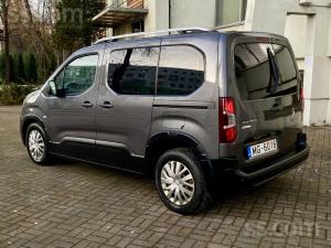 Grey Peugeot Rifter 2019 in Daugavpils, with an engine capacity of 1.20 L and mileage of 0 thousand km for 10990 €, photo 5 on AUTOMOTO.COM.LV