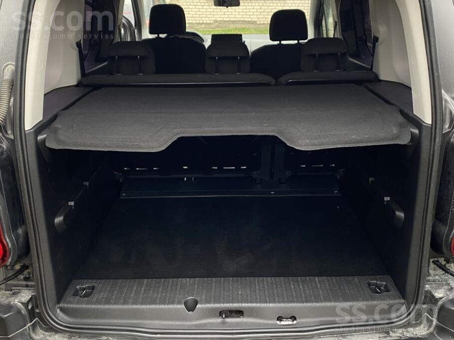 Grey Peugeot Rifter 2019 in Daugavpils, with an engine capacity of 1.20 L and mileage of 0 thousand km for 10990 €, photo 6 on AUTOMOTO.COM.LV