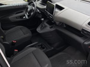 Grey Peugeot Rifter 2019 in Daugavpils, with an engine capacity of 1.20 L and mileage of 0 thousand km for 10990 €, photo 11 on AUTOMOTO.COM.LV