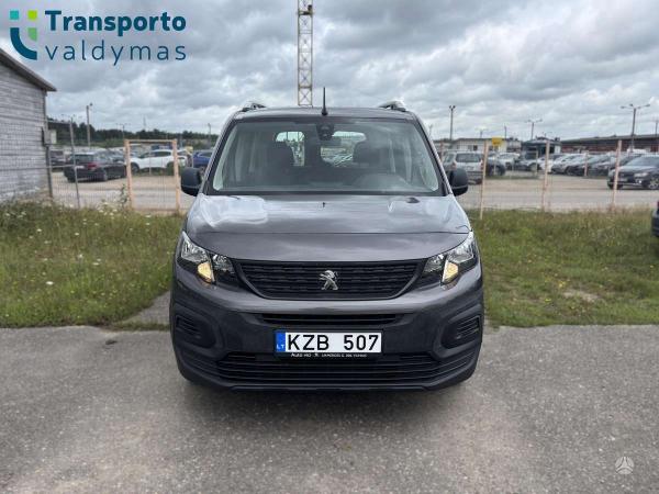 Grey Peugeot Rifter 2019 in Vilnius, with an engine capacity of 1.50 L and mileage of 64 thousand km for 10500 €, photo 2 on AUTOMOTO.COM.LV