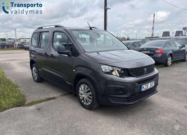 Grey Peugeot Rifter 2019 in Vilnius, with an engine capacity of 1.50 L and mileage of 64 thousand km for 10500 €, photo 3 on AUTOMOTO.COM.LV