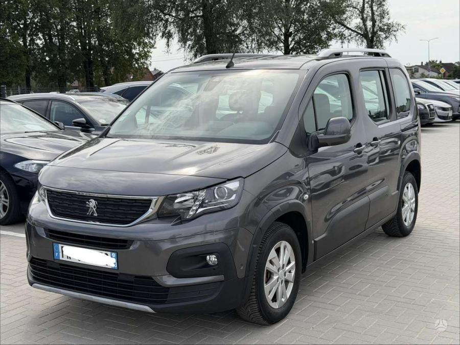 Pelēks Peugeot Rifter 2019 Tauragė, ar dzinēja tilpumu 1.20 L un nobraukumu 195 tūkst. km par 7500 €, foto 1 vietnē AUTOMOTO.COM.LV